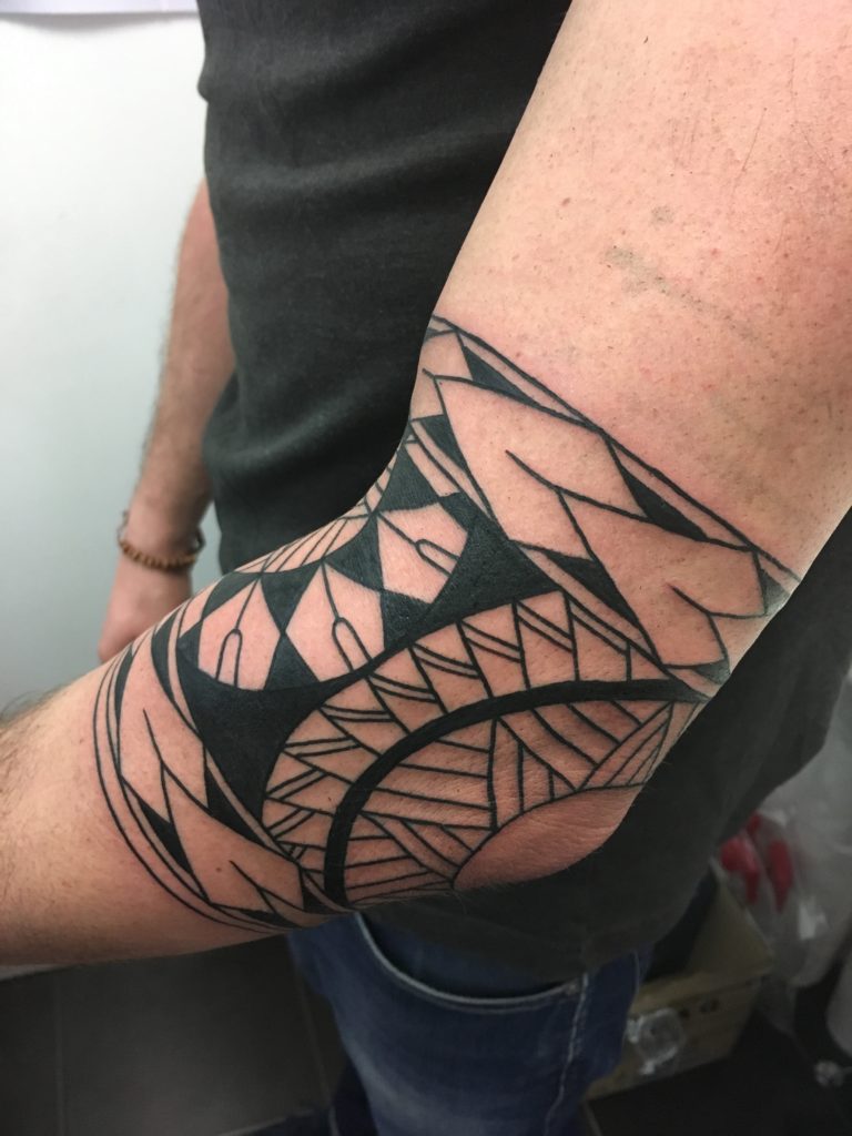 Tatouage Polynésien / Maori - Niko Bushman - Tatoueur à La Rochelle